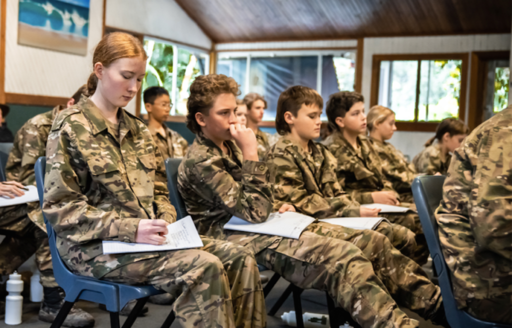 5 reasons why you should move schools | Veteran Mentors